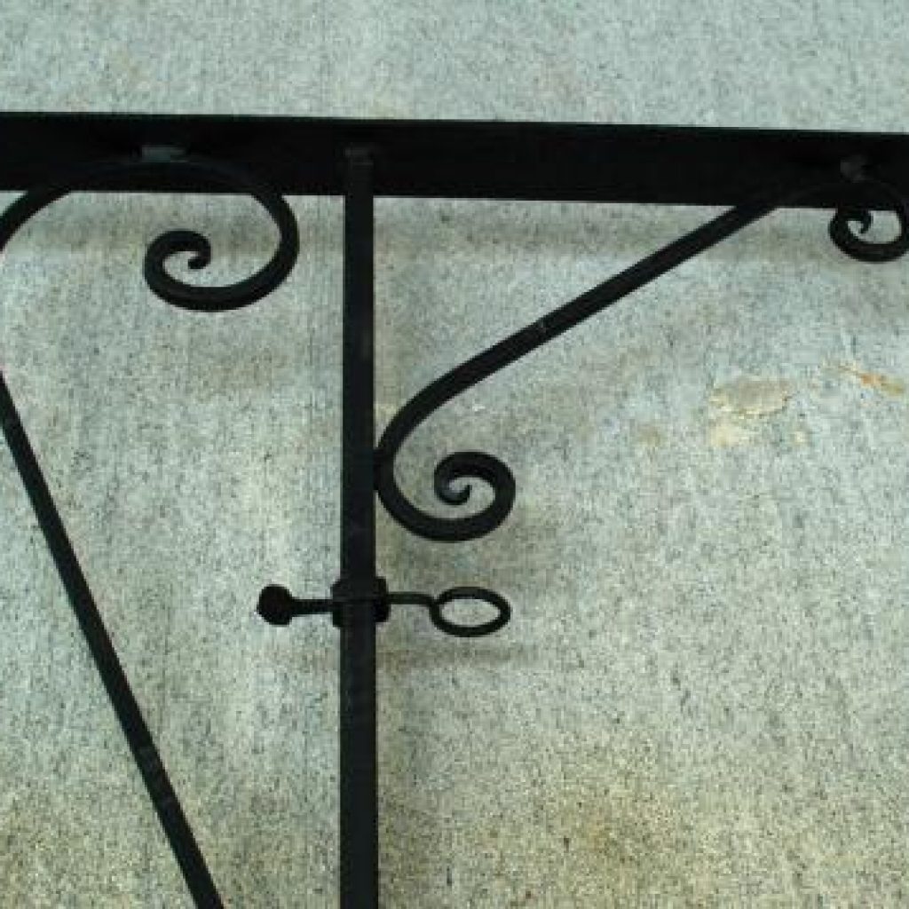Adjustable Wrought Iron Trade Sign Bracket | The Kings Bay