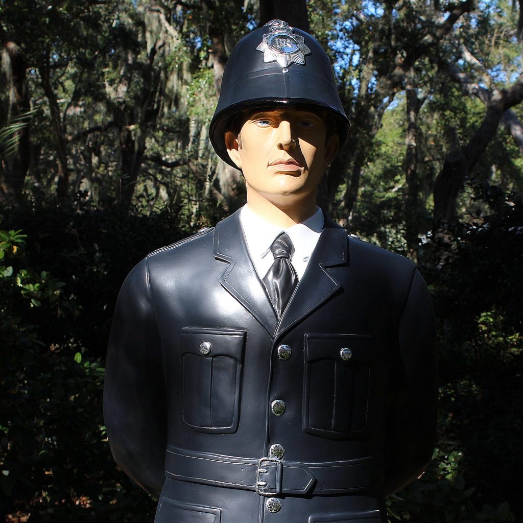 English Bobby Police Officer Statue Buckingham Palace Guard British ...